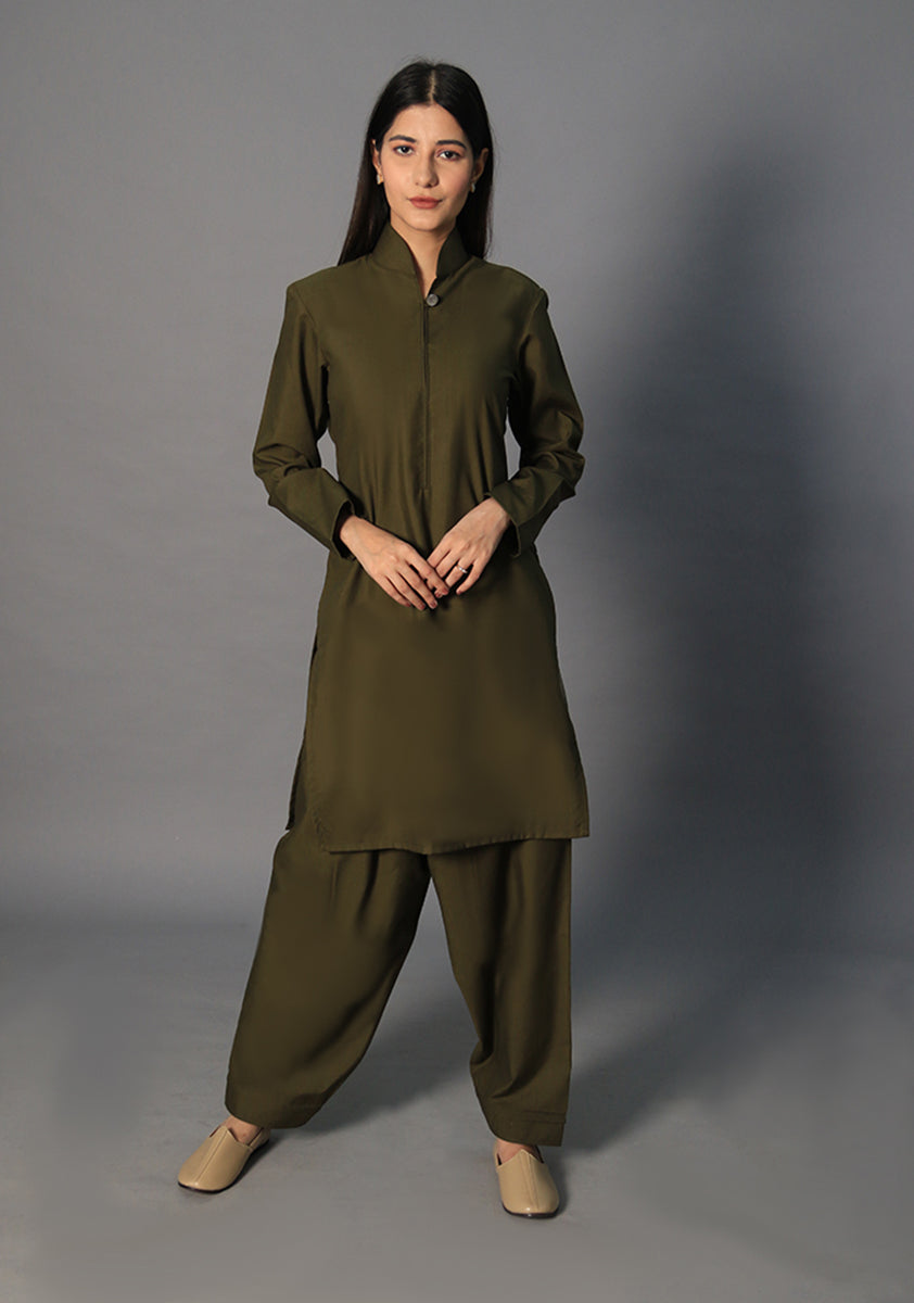 Poly Viscose Chive Iris Fit Suit– Parishae